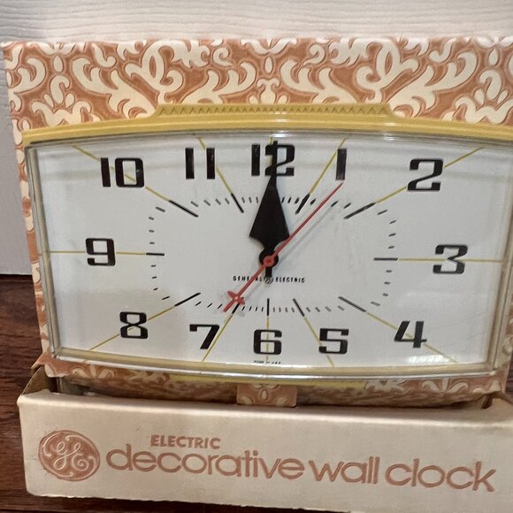 General Electric | Kitchen | Vintage Ge General Electric Wall Clock In ...